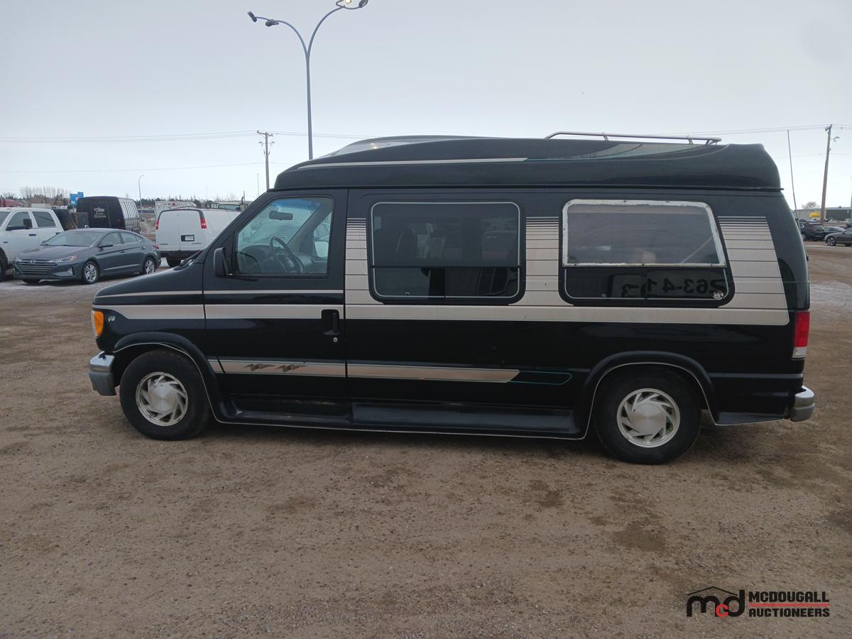 2000 Ford E150 Conversion Van